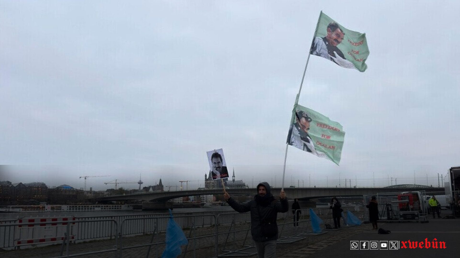 Komên ewil bi dirûşma ‘Bijî Serok Apo’ gihiştin Kolnê | Xwebûn