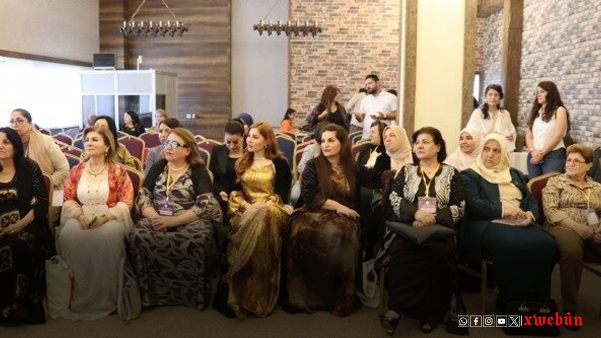 Konferansa Parlamenterên Jin ên Kurd di roja 2yan de didome | Xwebûn